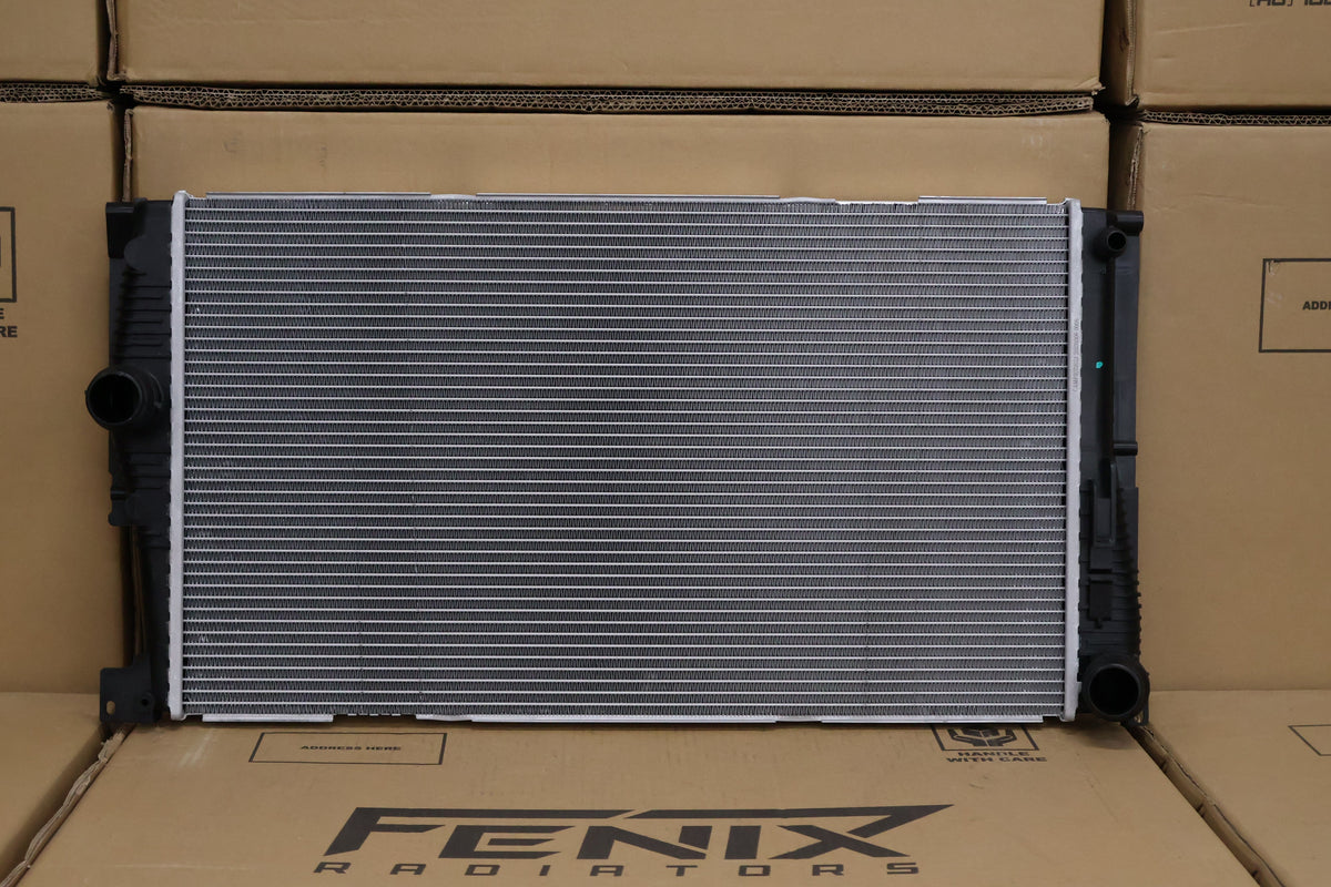 BMW 3 Series F30 Radiator (NOV/2011 - MAR/2016). — fenixautoparts
