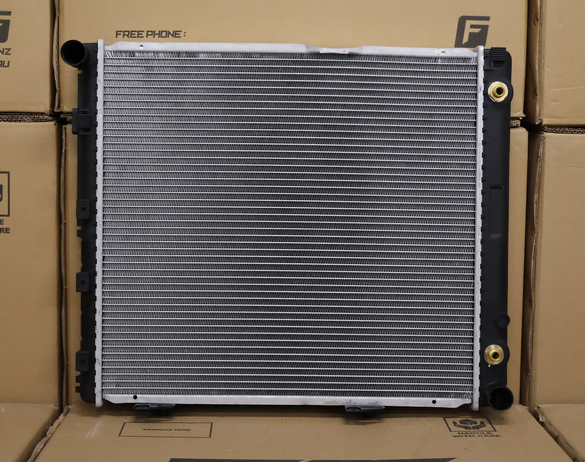 Mercedes Benz E300D W124 Radiator (SEP/1993 - OCT/1994). — fenixautoparts