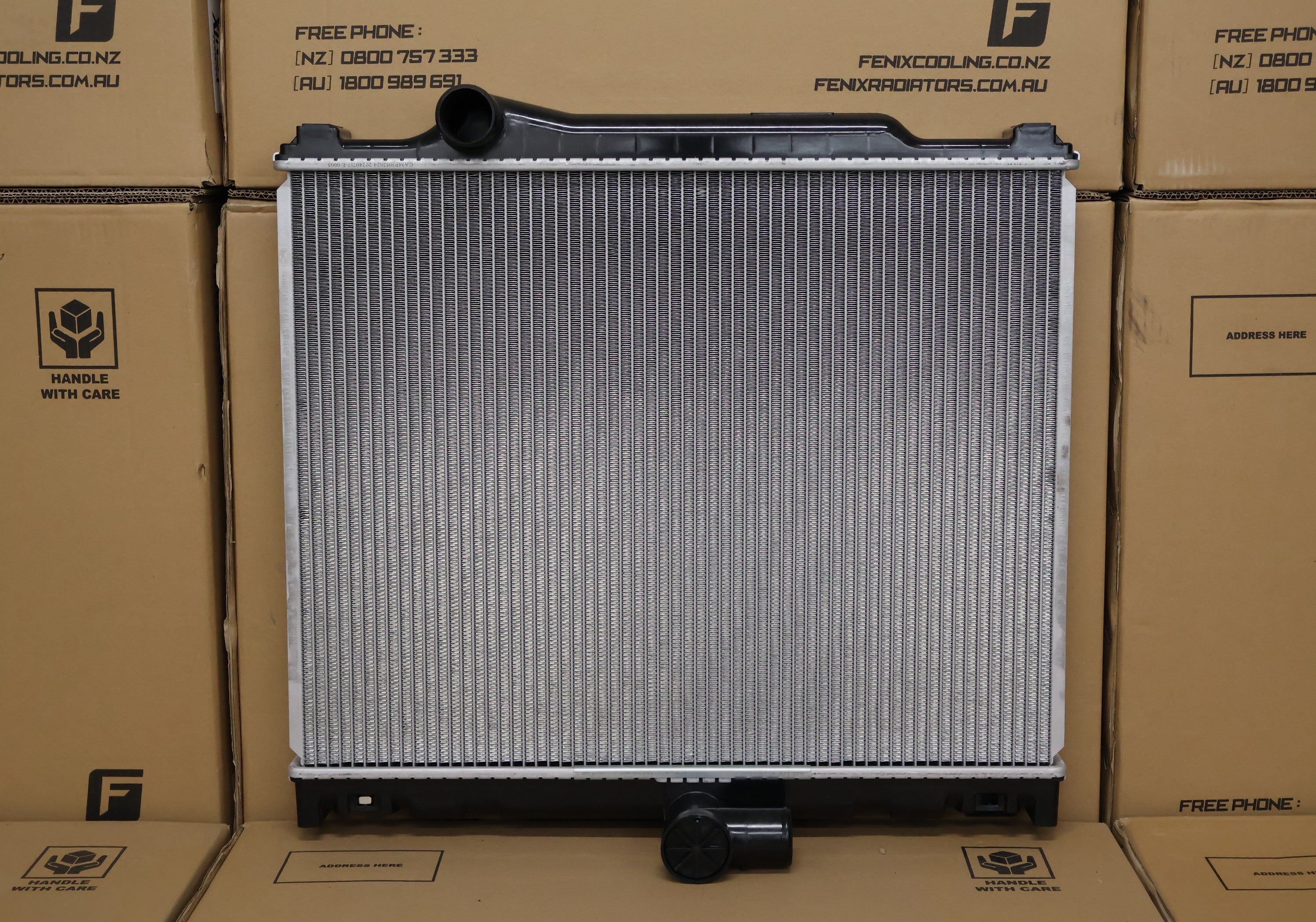 Mitsubishi Rosa Bus Diesel Radiator (1999 - Current). — fenixautoparts