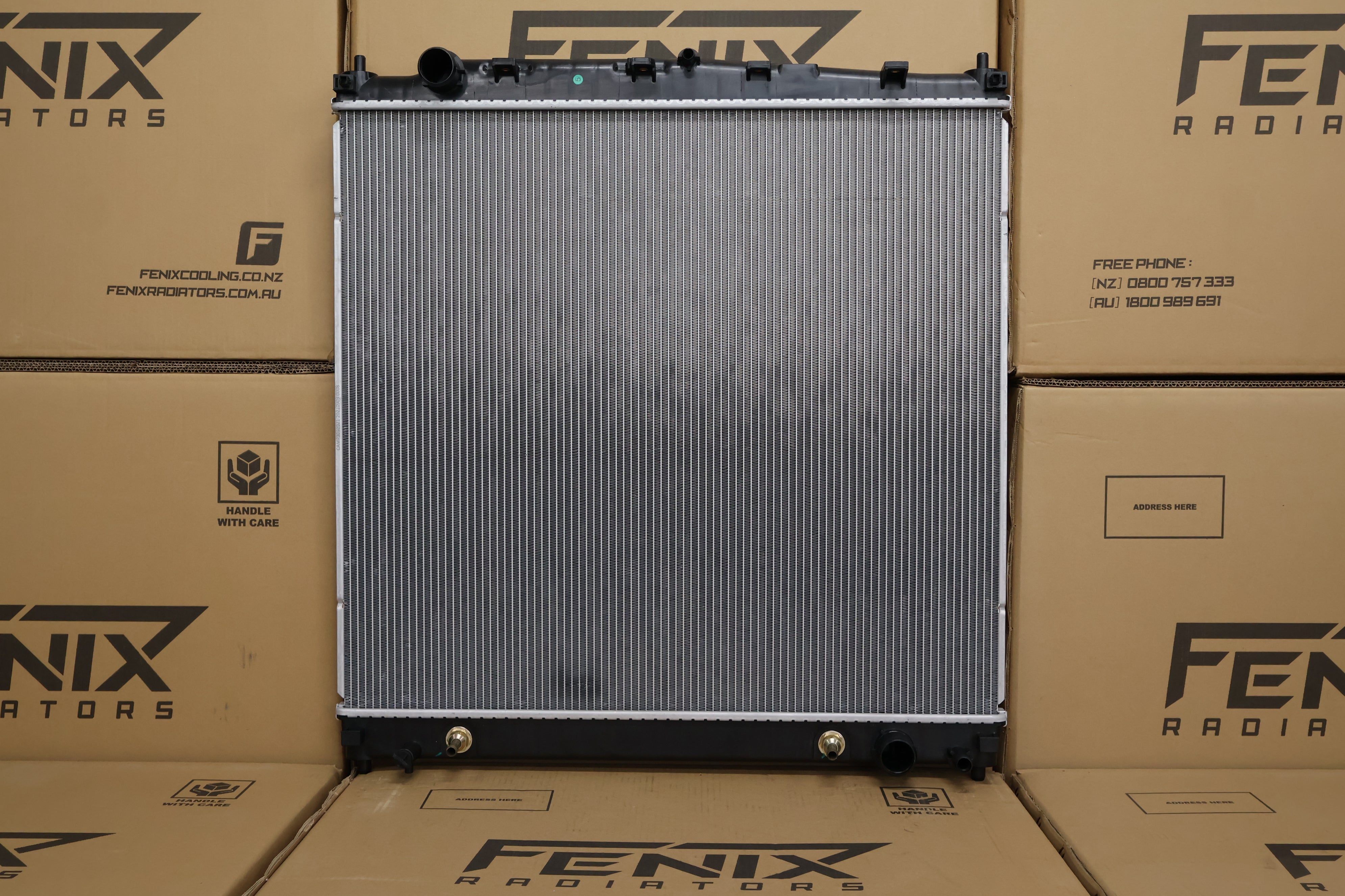 Toyota GDH Hiace Radiator. — Fenix Radiators