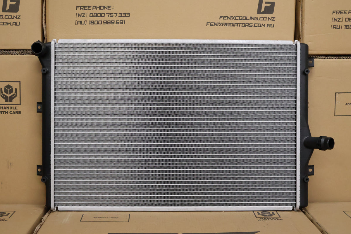 Volkswagen Golf 2.0L Turbo Petrol Radiator (MAY/2005 - AUG2013 ...
