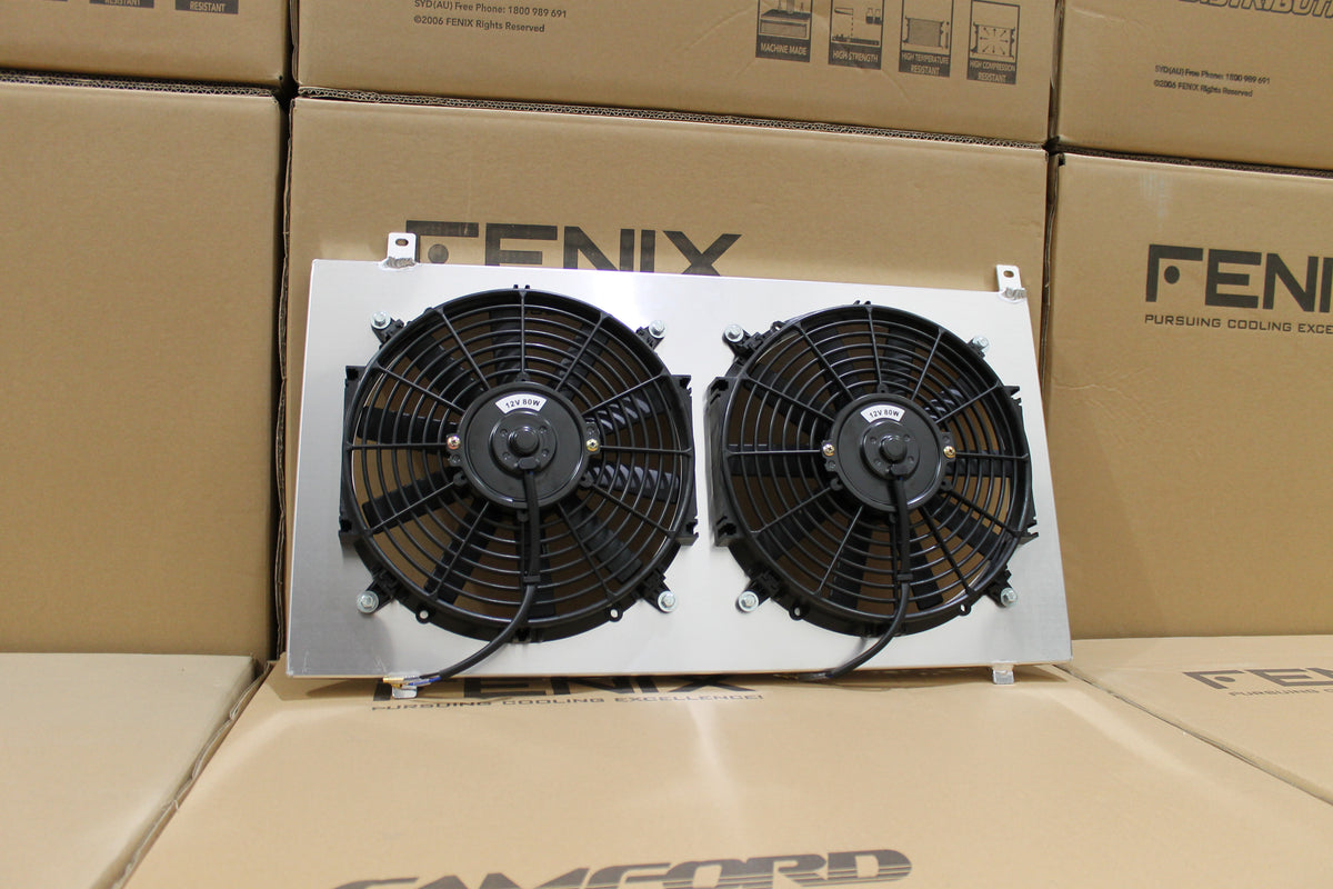 Toyota MX83 Cressida Fan Shroud & Fans. — fenixautoparts
