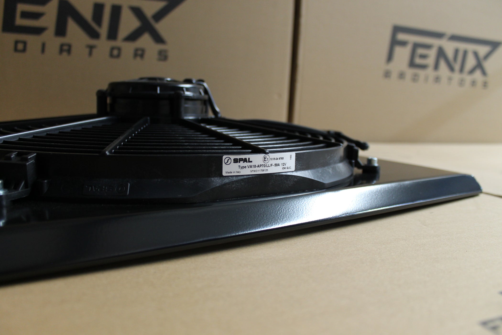 Toyota LN106-LN107-LN111 Hilux Custom Built Shroud & 16" 3000CFM Spal ...