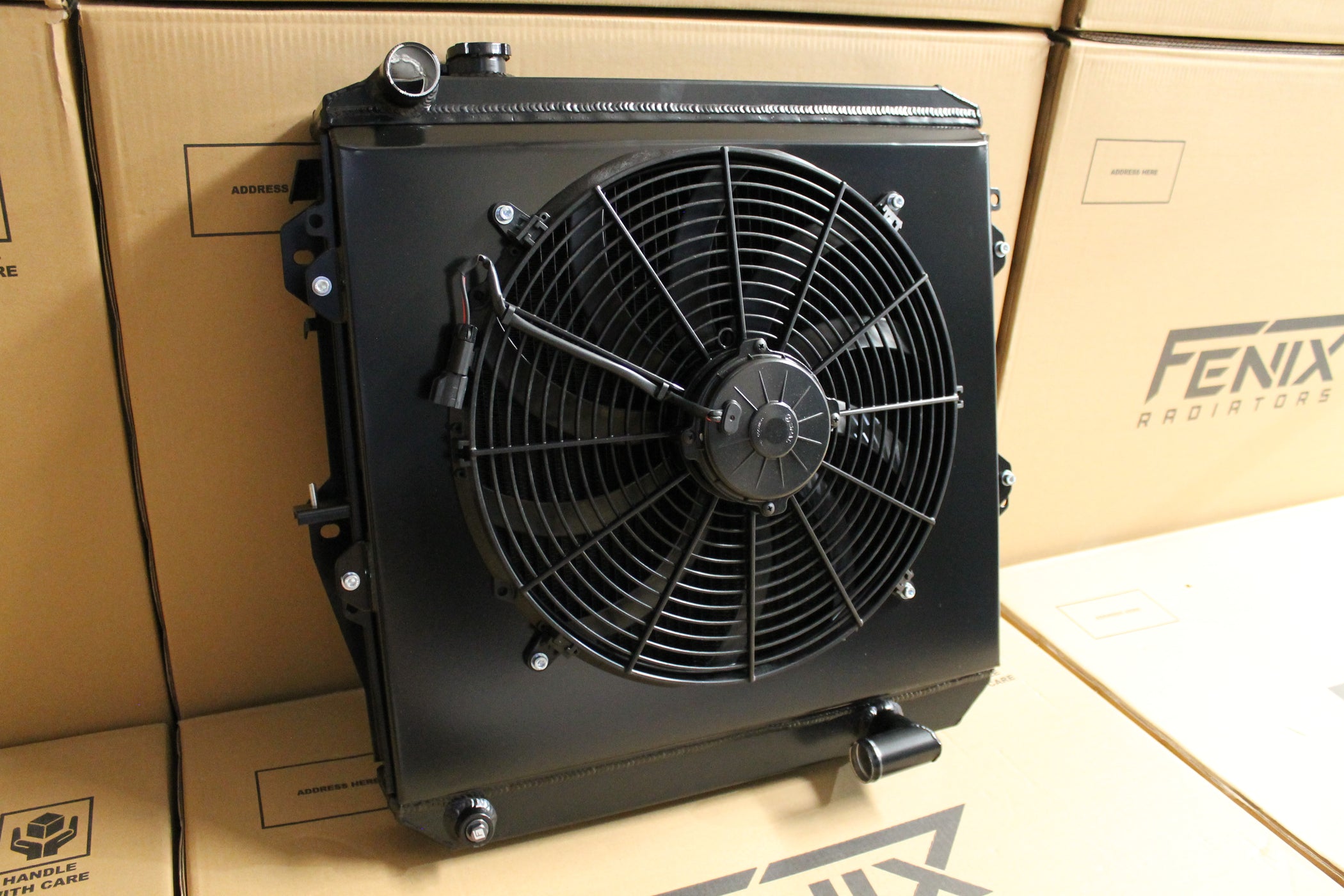 Toyota LN106-LN107-LN111 Hilux Full Alloy Radiator, Custom Built Shrou ...