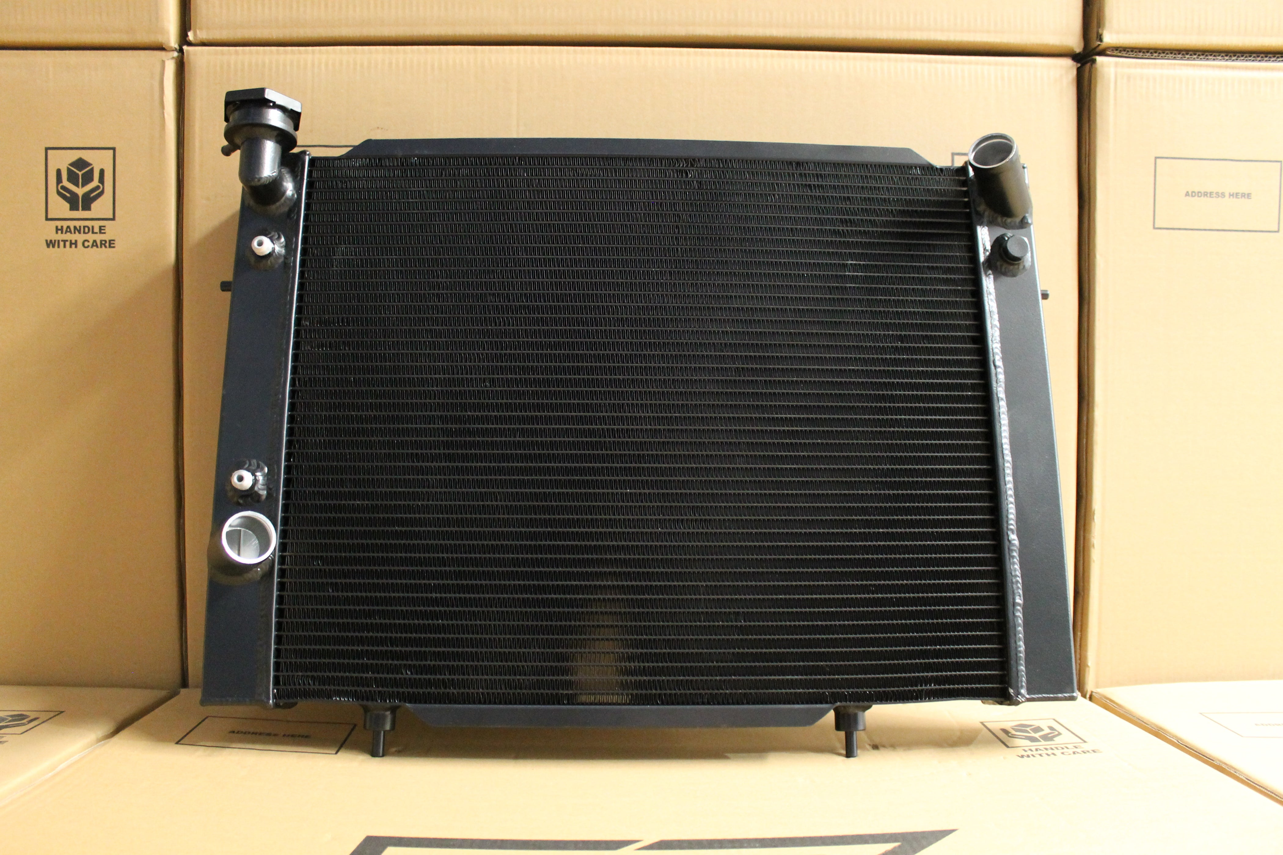 Holden VB-VC-VH-VK V8 Full Alloy Performance Radiator. — fenixautoparts