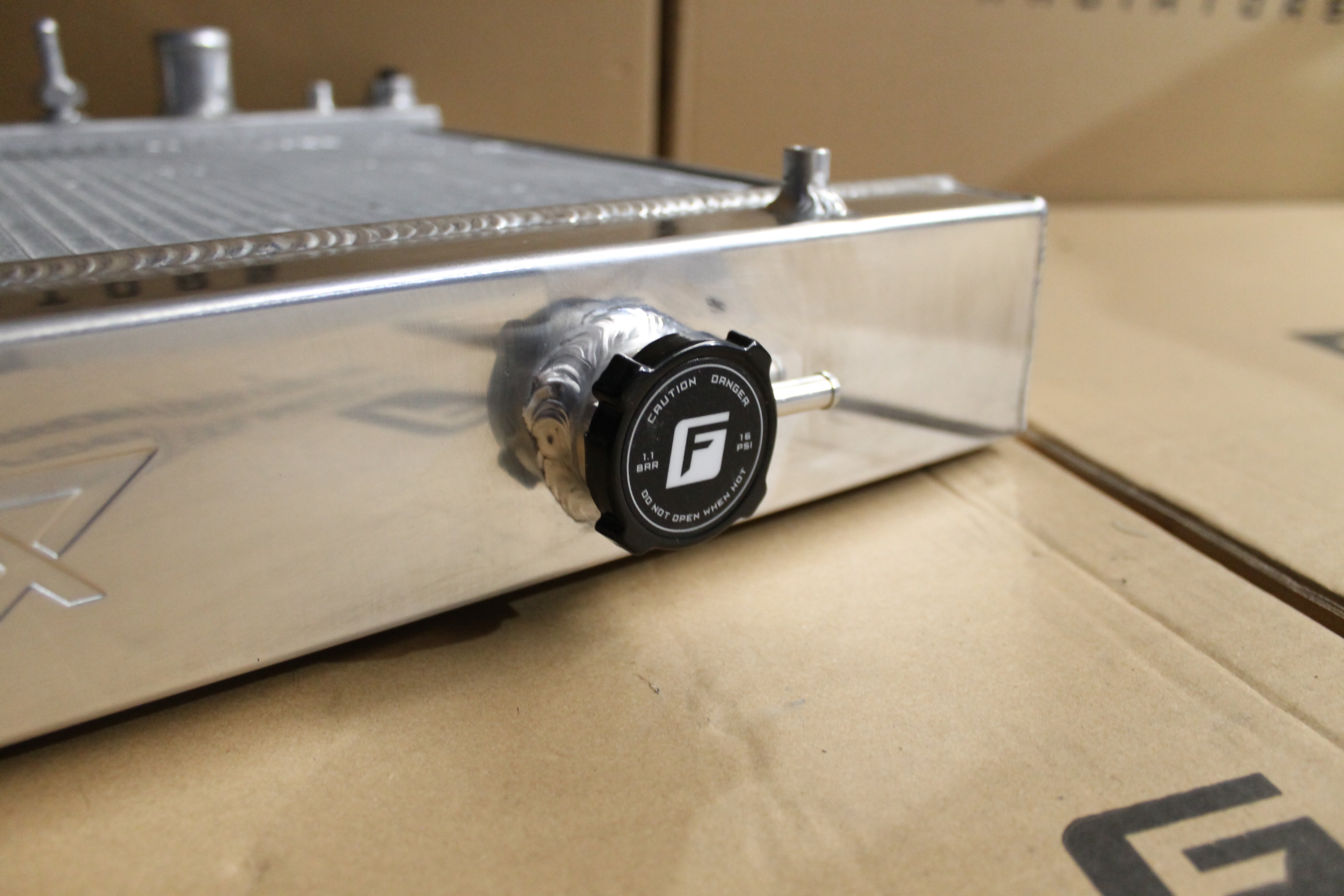 HG-HZ Kingswood Holden V8 Full Alloy Performance Radiator — Fenix Radiators