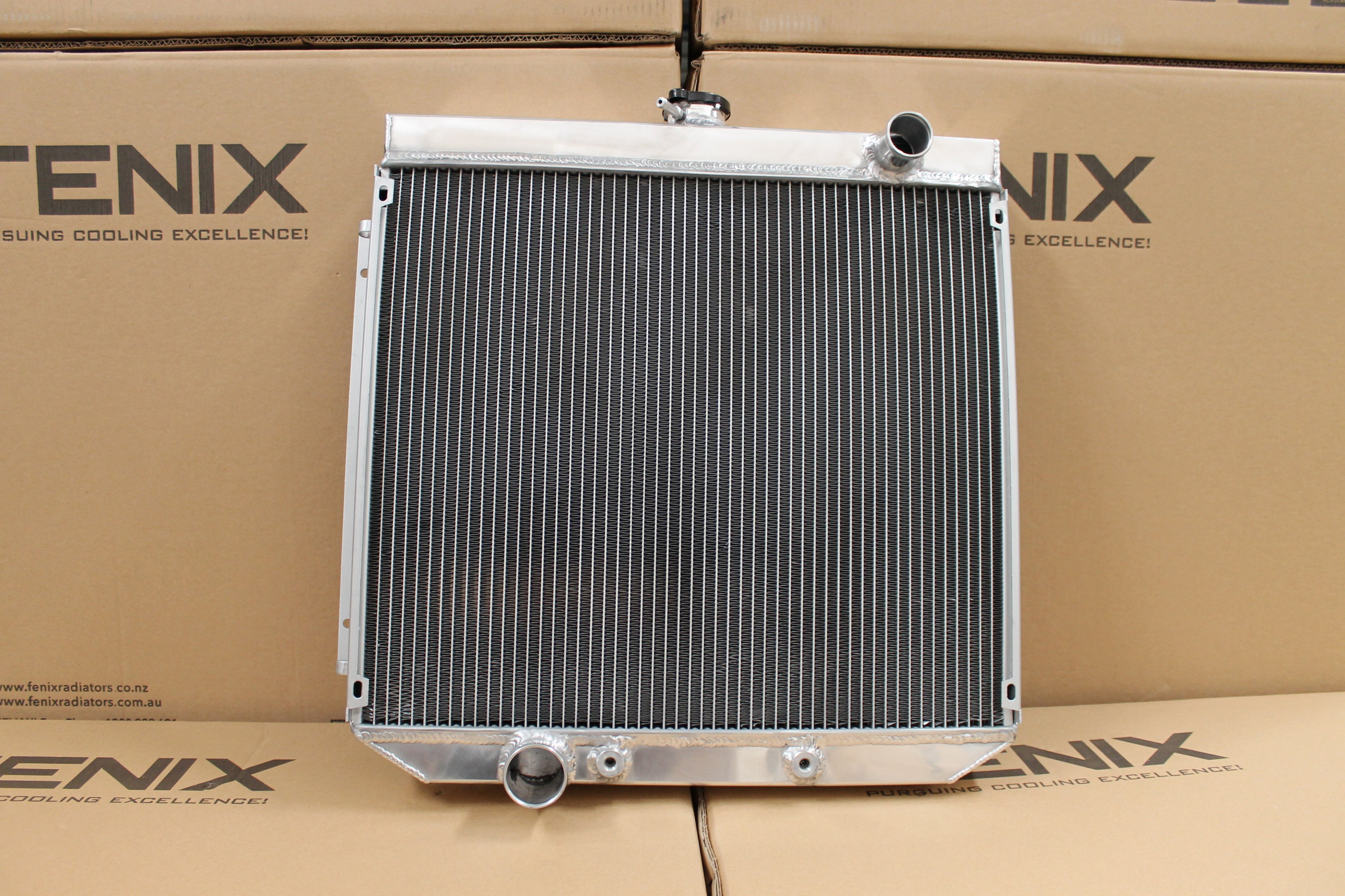 Ford XR-XY Falcon Cleveland V8 Full Alloy Performance Radiator ...